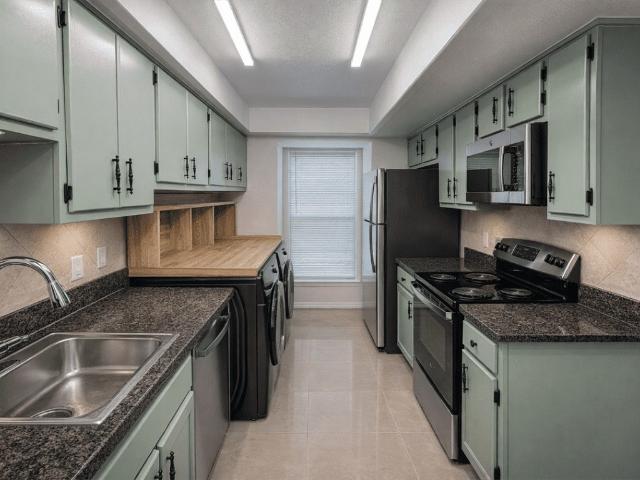 7827 Leonora St, Unit 5, Houston, TX 77061 | MLS #76109 | Compass
