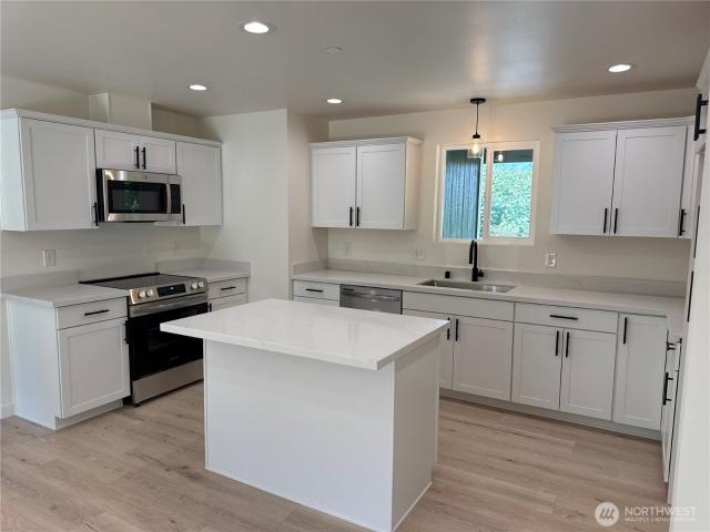 7828 E Jessica Way