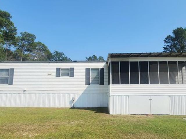 7828 Petunia Dr, Gautier, MS 39553