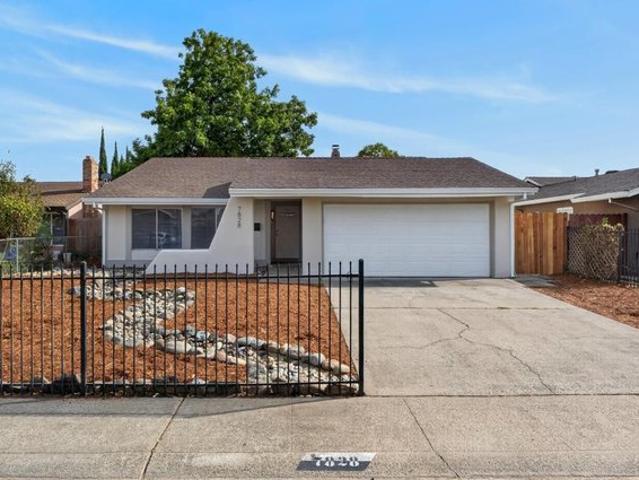 7828 Rockhurst Way, Sacramento, CA 95828