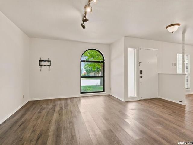 7829 Village Oak Dr
