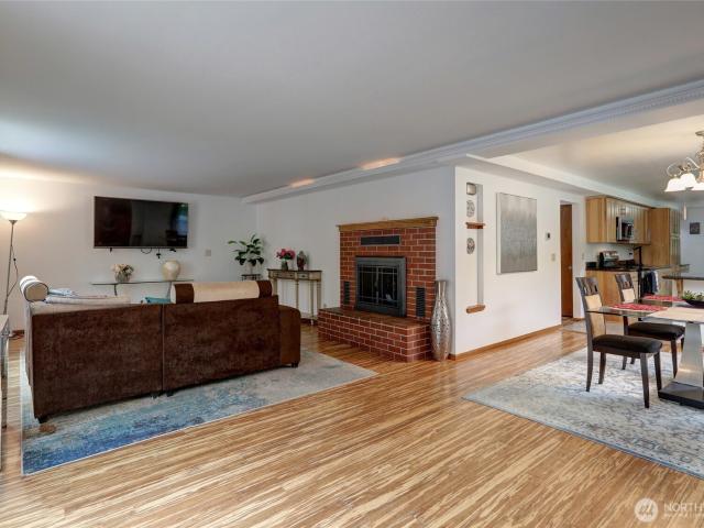 7820 NE 195th Street