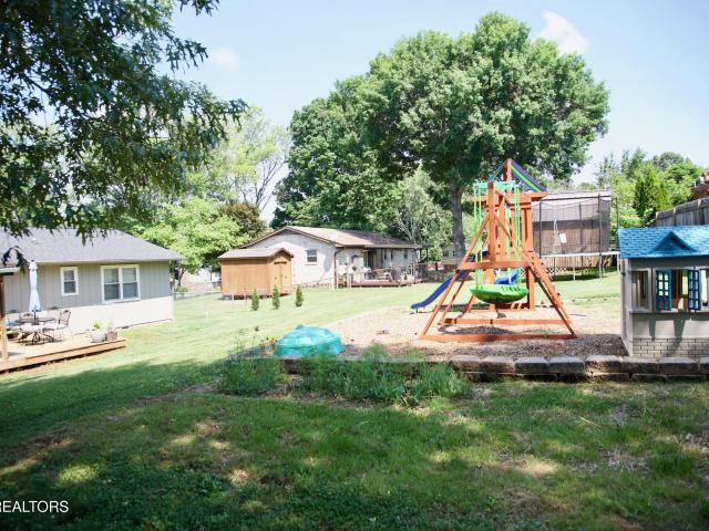 7820 Hallsdale Rd