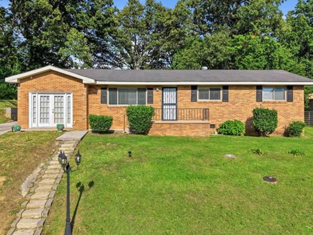 7820 Rosemary Cir, Chattanooga, TN 37416