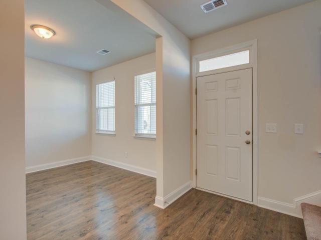 7821 Montview Rd, North Charleston, SC 29418 | MLS #26012 | Compass