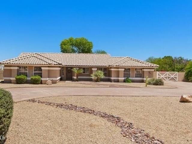 7821 N 173rd Ave, Waddell, AZ 85355