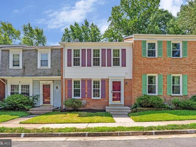 7821 Groveland Sq, Springfield, VA 22153