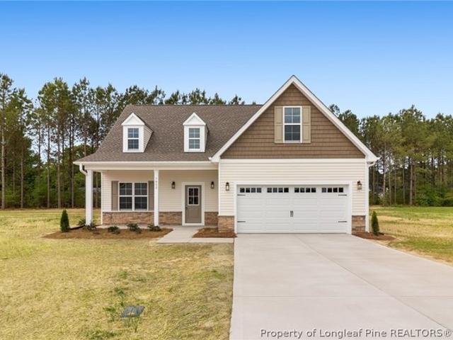 7822 Iron Ct, Fayetteville, NC 28306