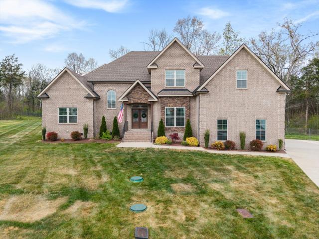 7822 Santos Dr