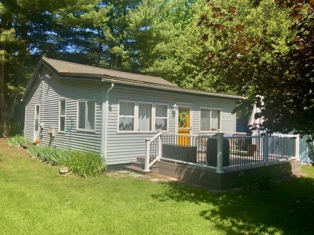 7822 Third St, Forestville, MI 48434