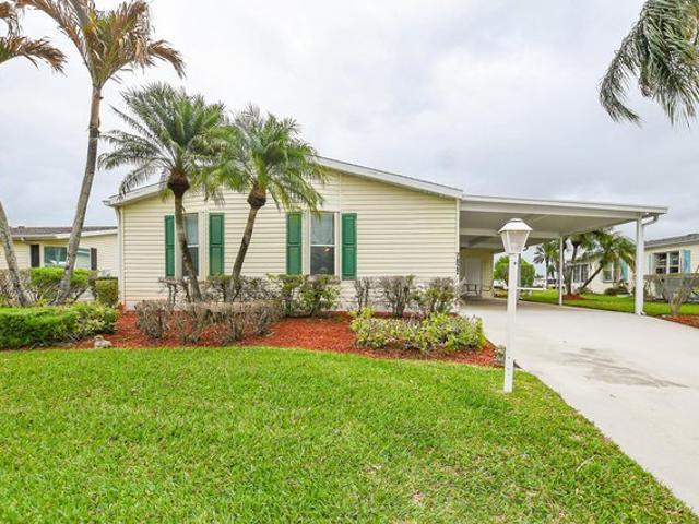 7822 White Ibis Ln, Port Saint Lucie, FL 34952