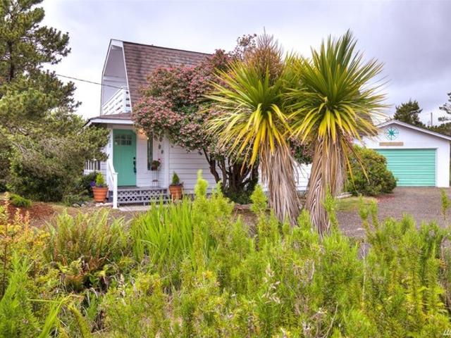 782 Camden Ct SW, Ocean Shores, WA 98569