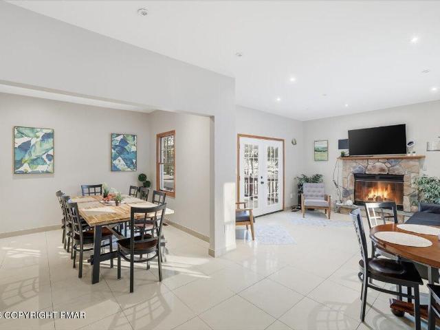 782 Lower Deer Valley Road