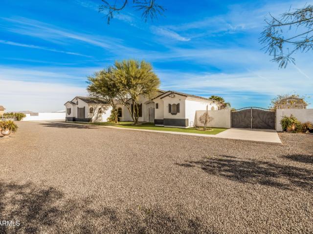 782 N Shannon Pl, Casa Grande, AZ 85193 | MLS #6963 | Compass