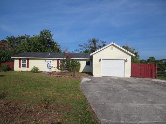 782 NW Selvitz Rd, Port Saint Lucie, FL 34983