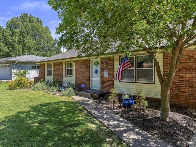 782 W Deerfield St, Springfield, MO 65807