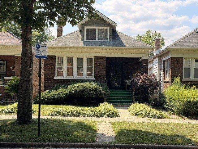 7834 S Paxton Ave, Chicago, IL 60649