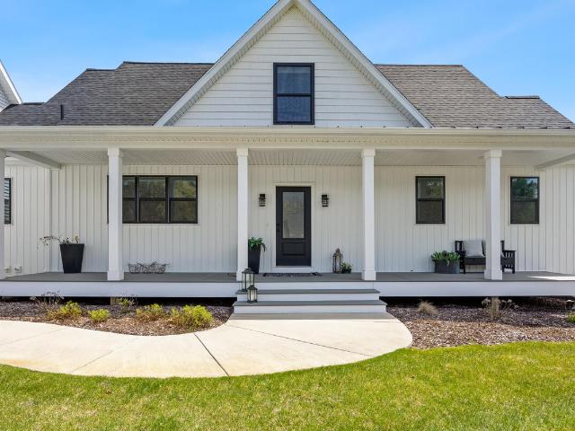 7834 Sandy Lane