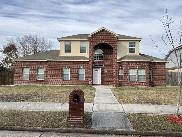 7834 Wolfield Ln, Houston, TX 77071