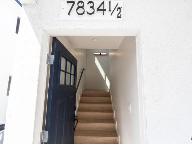7834 1/2 Flight Avenue