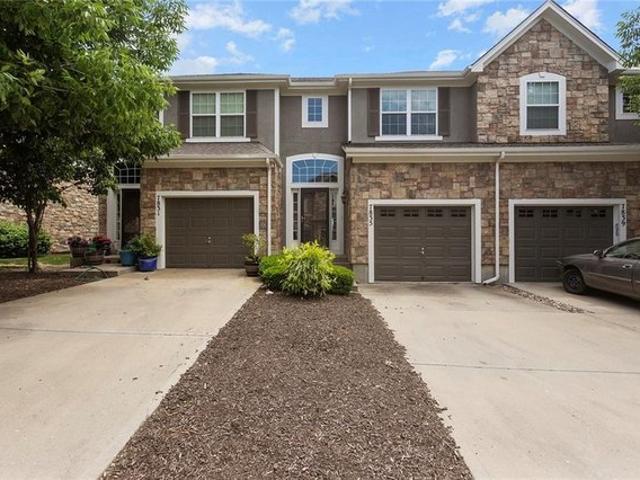 7835 W 158th Ct, Overland Park, KS 66223