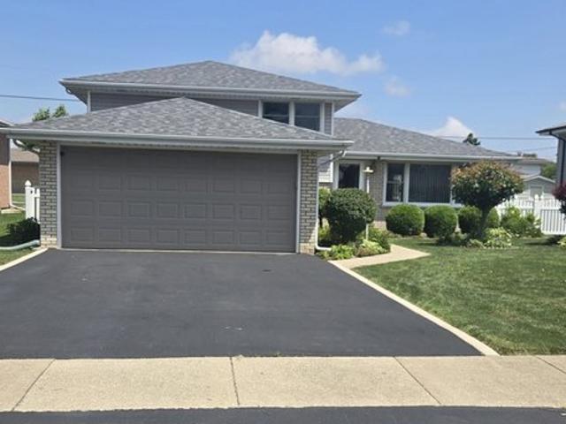 7836 W 81st St, Bridgeview, IL 60455