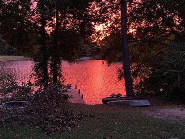 7838 On The Pond LN