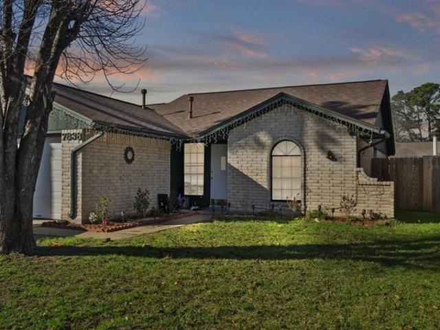 7838 Breezeway St, Houston, TX 77040