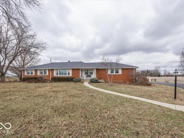 7838 W US Highway 52, New Palestine, IN 46163