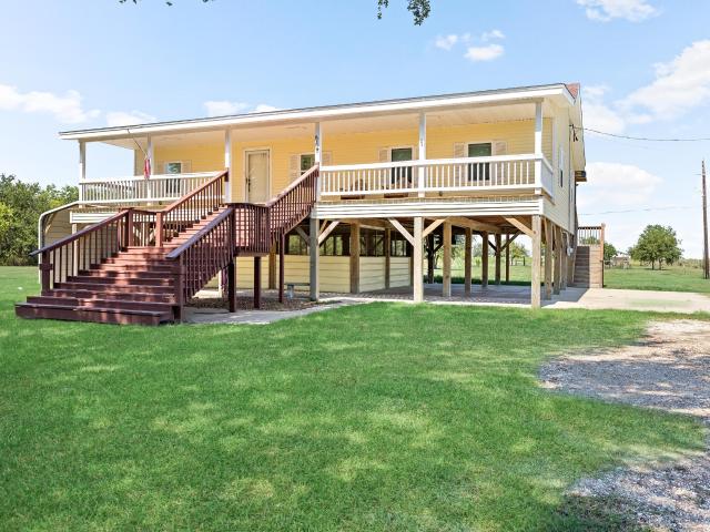 7839 S Gulfway Dr, Sabine Pass, TX 77655 | MLS #83263 | Compass