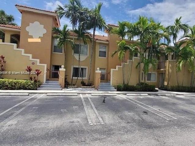 7830 NW 6th St #201, Pembroke Pines, FL 33024