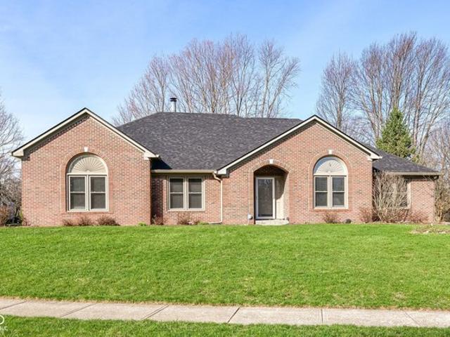 7830 Indian Pointe Dr, Indianapolis, IN 46236