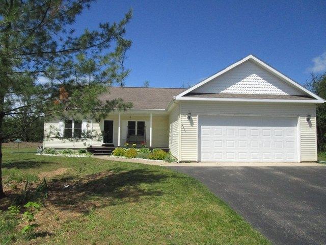 7830 Red Pine Trl, Alanson, MI 49706