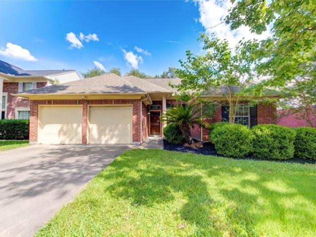 7830 Shangrila Ln, Houston, TX 77095