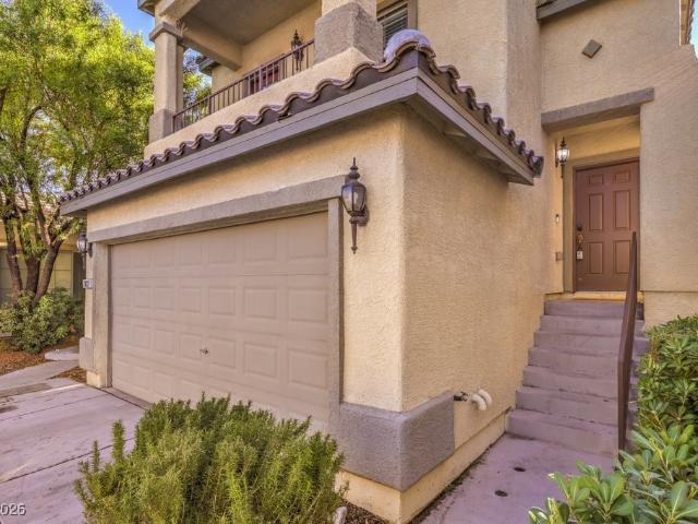 7832 Blesbok Court