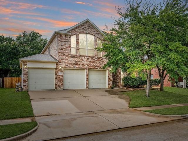 7833 Harvest Hill Rd, North Richland Hills, TX 76182