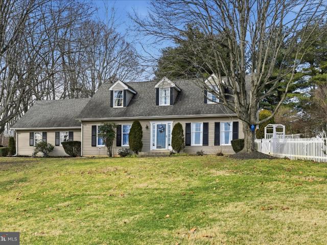 783 Bowling Green Rd, Front Royal, VA 22630 | MLS #VAWR2013 | Compass