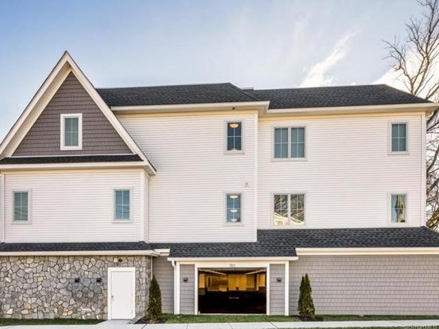 783 Kings Hwy E #207, Fairfield, CT 06825