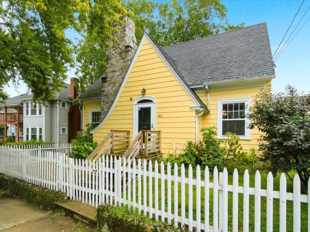 783 Hanover Street