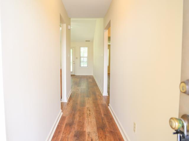 783 Sivley Rd