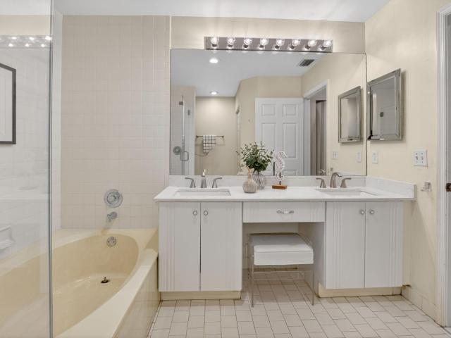 7844 Lexington Club Blvd, Unit C, Delray Beach, FL 33446 | MLS #B26039