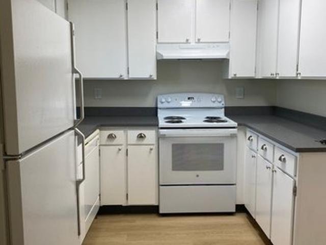 7845 7 SW Hillcrest Pl and 11801 11 SW Ridgecrest Dr, Beaverton, OR 97008