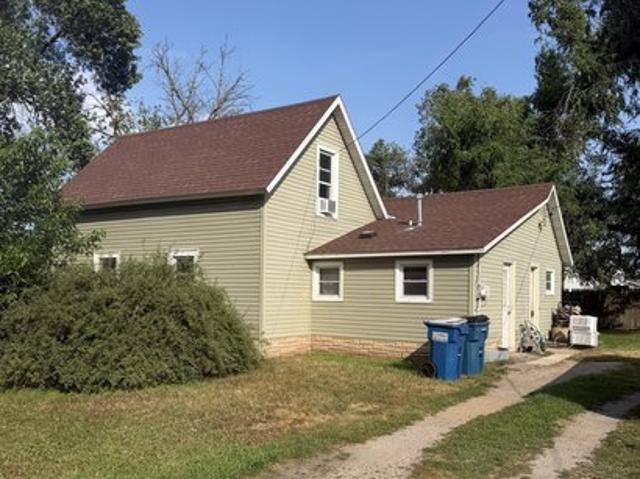 7847 State St, Clear Lake, MN 55319