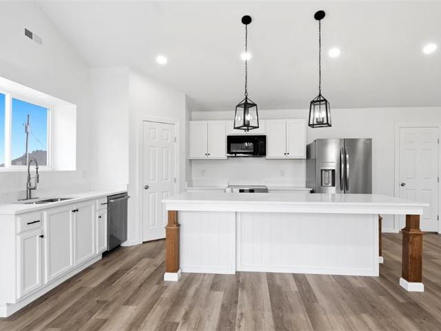 7847 Seneca Lake Road