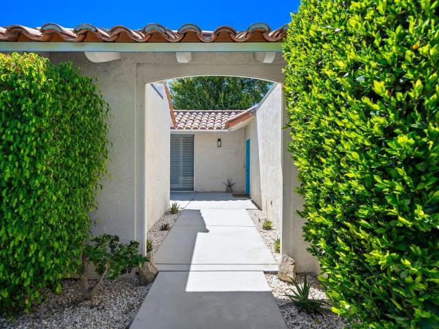 78483 Calle Huerta