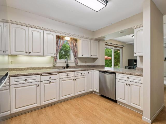 7840 W 100th Street