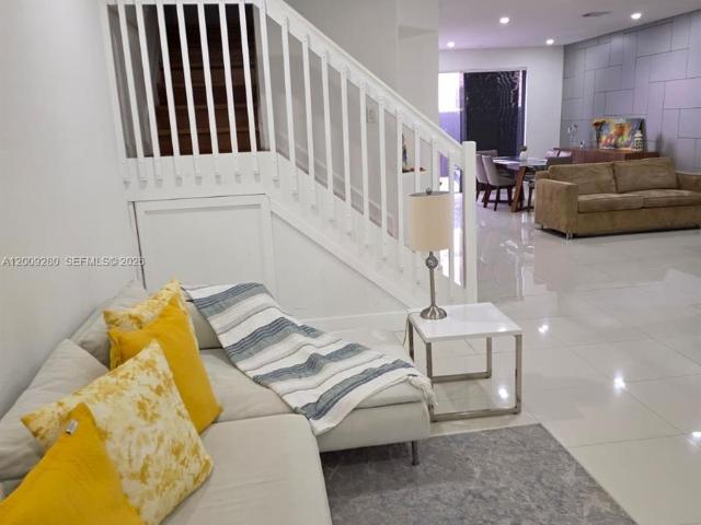 7841 NW 116 Pl, Doral, FL 33178 | MLS #A12009 | Compass