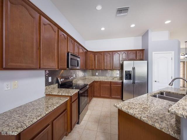 7841 E Treetop Rd, Tucson, AZ 85756