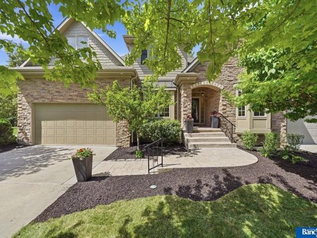 7841 Preserve Ln, Lincoln, NE 68516