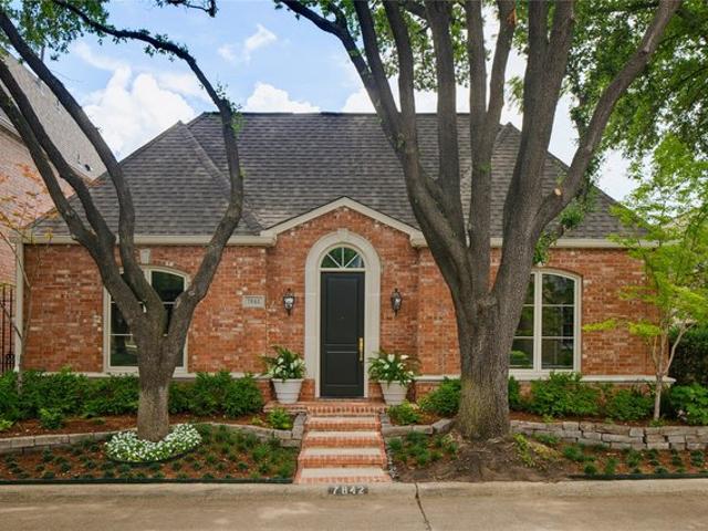 7842 Caruth Ct, Dallas, TX 75225